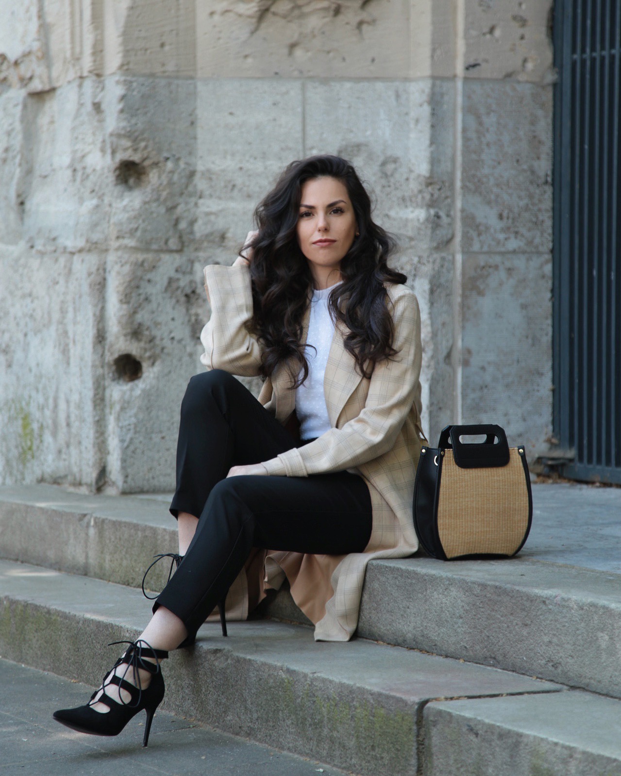 Französische Mode - classy durch den Frühling - Rebecca García